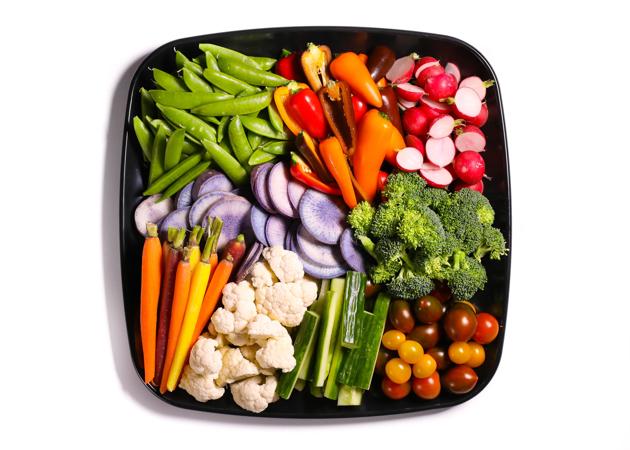 Signature Vegetable Tray | Catering by Dorothy Lane Market